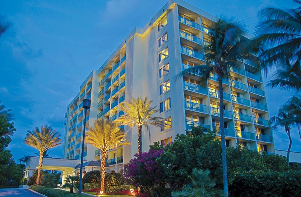Jupiter Beach Resort & Spa by Roberta B. Turner - The Light Magazine